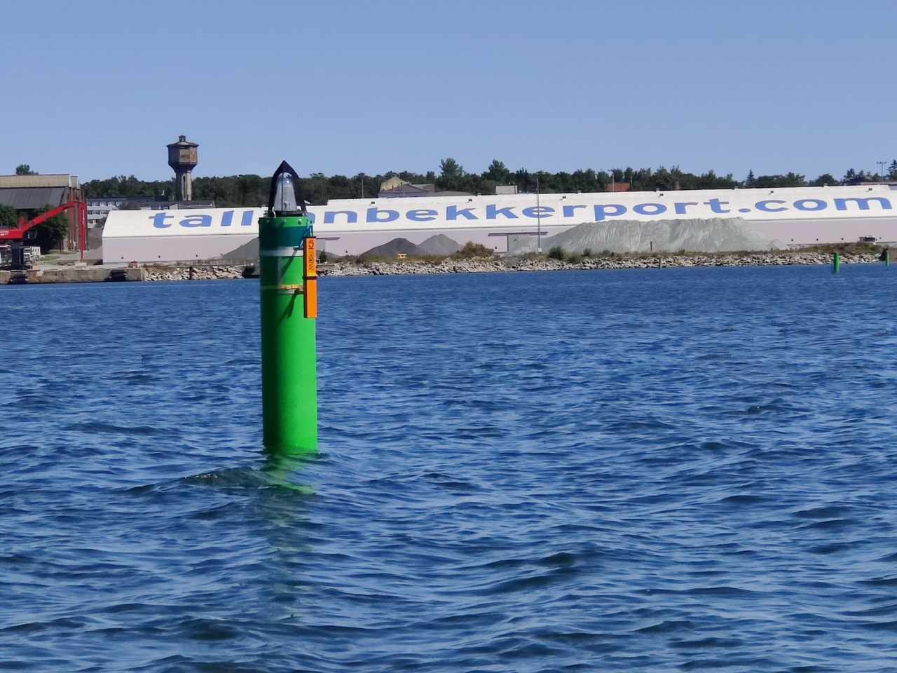 Real-Time Oil Monitoring for Coastal Protection | LDI